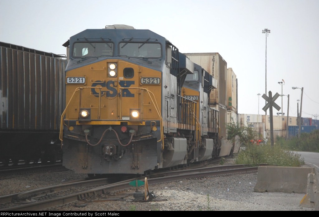 CSX 5321 & 5270